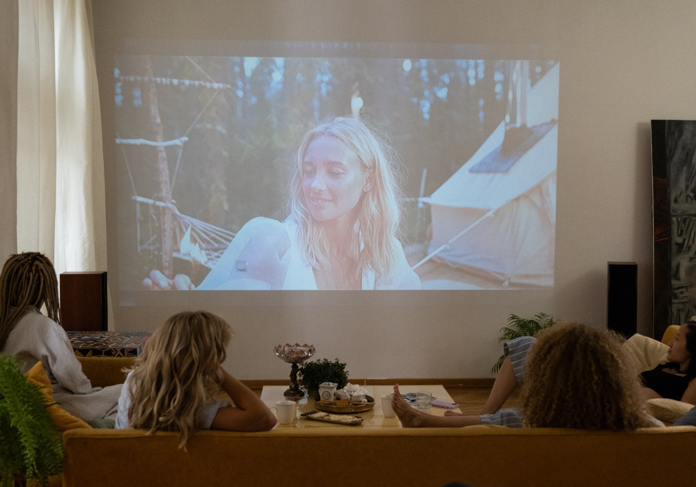 How to Convert Video to Widescreen Online — Clideo