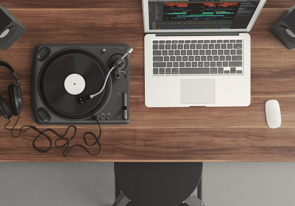 How to Make GIFs with Sound — Clideo