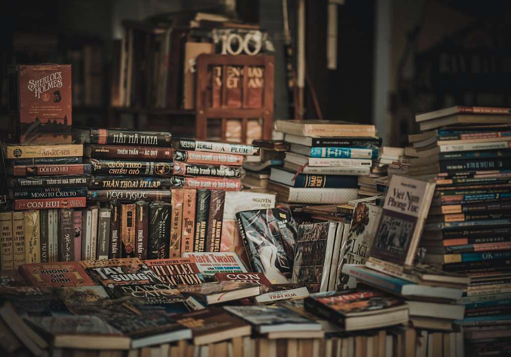 What is BookTube — Clideo