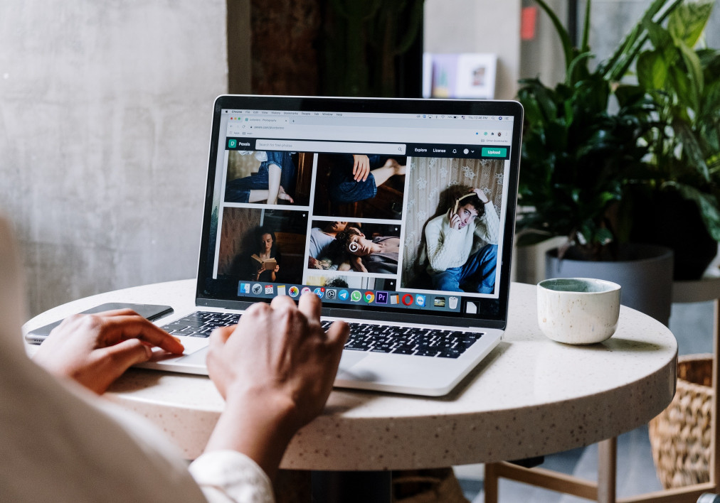 What is Stock Footage and How to Use It — Clideo