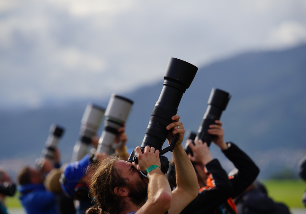 What is Zoom Lens in Photography — Clideo