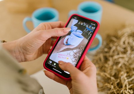 What is a GIF and How to Use Them — Clideo