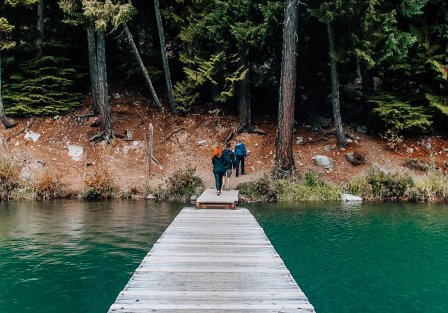 What is Parallel Editing: Definition and Examples — Clideo